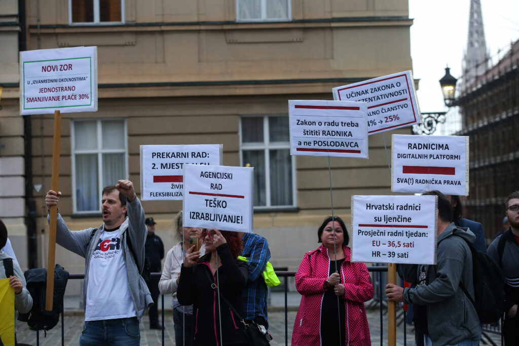Sindikati organizirali prosvjed na Markovom trgu - Zadarski list