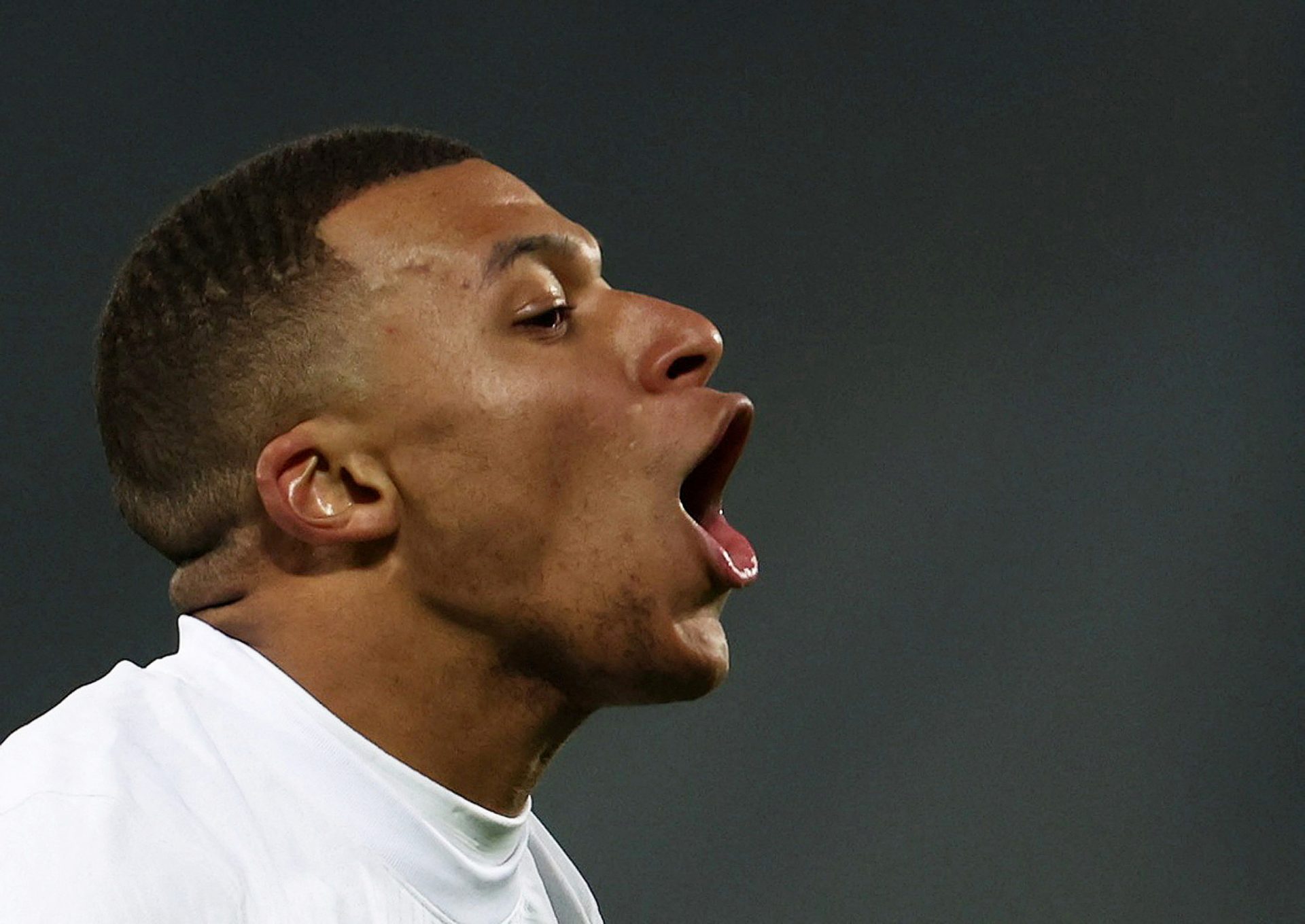 Kylian Mbappe je postigao pet pogodaka šestoligašu i izborio osminu ...