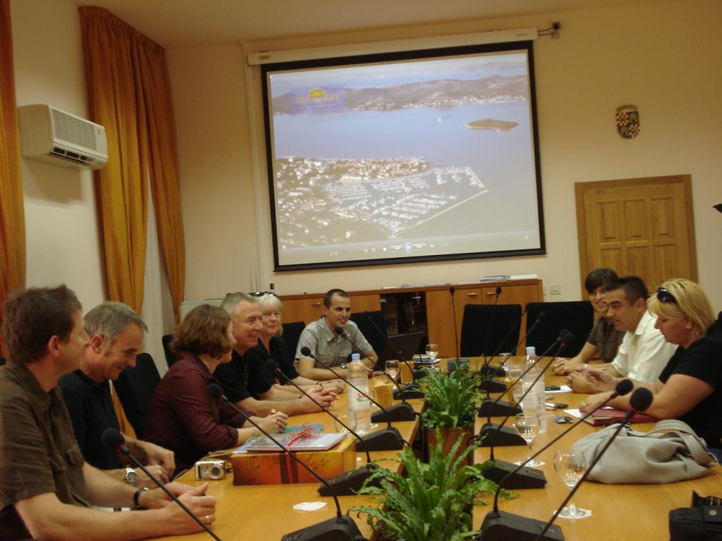 Internetski put prijateljstva - Zadarski list