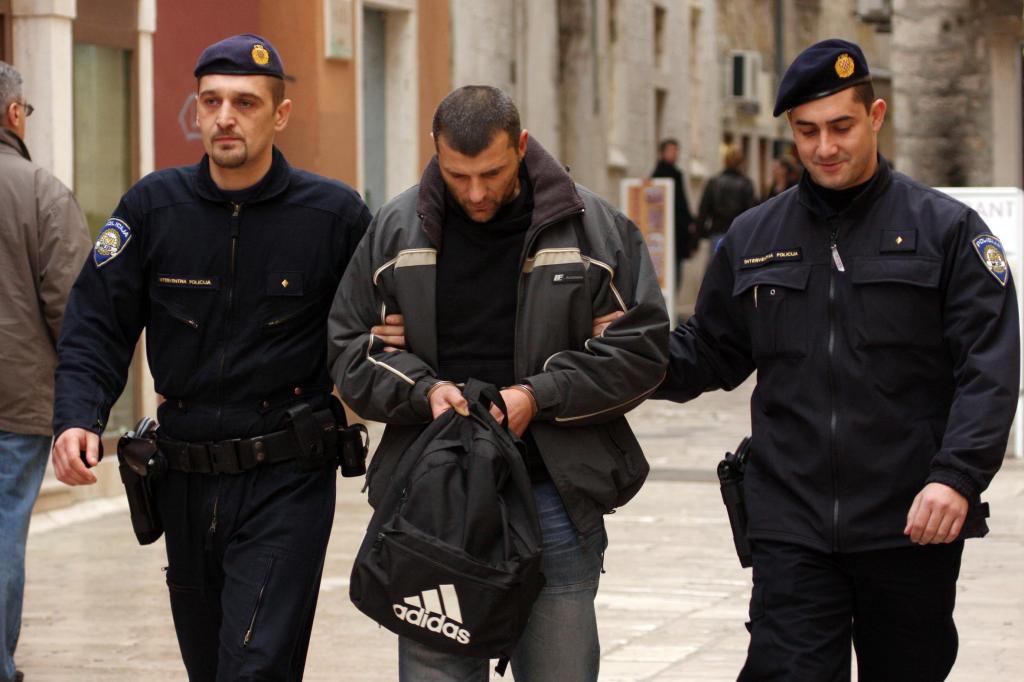 Novčano kažnjeni svjedokinja i odvjetnik - Zadarski list