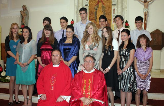 Sakrament krizme primilo 14 Debeljačana - Zadarski list