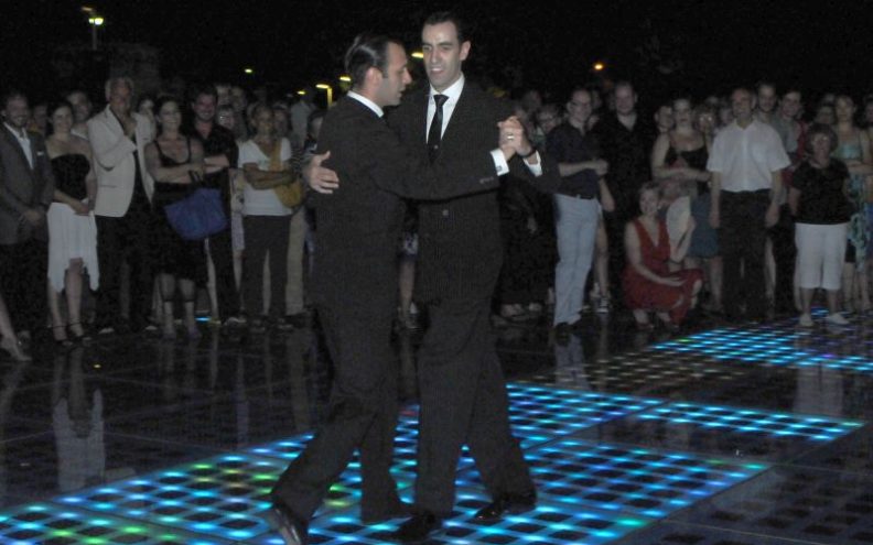 Festival tanga otvoren plesom dvojice muškaraca - Zadarski list