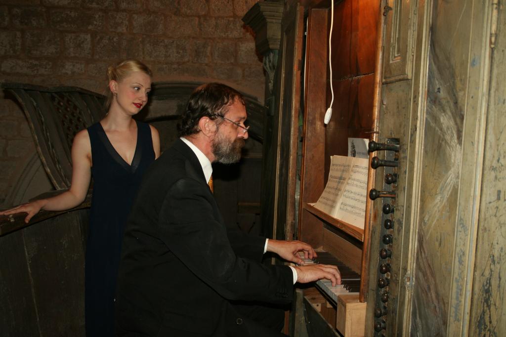 Penzar i Klarić “probudili” paške orgulje - Zadarski list