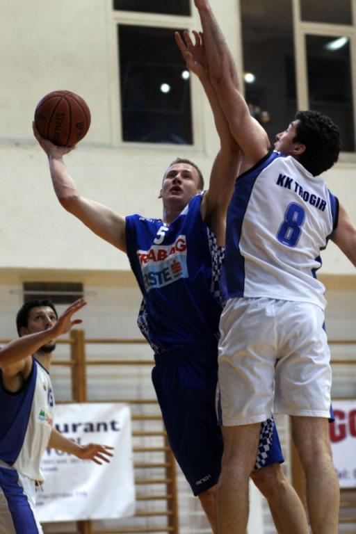 Nastaviti pobjedničkim putem - Zadarski list