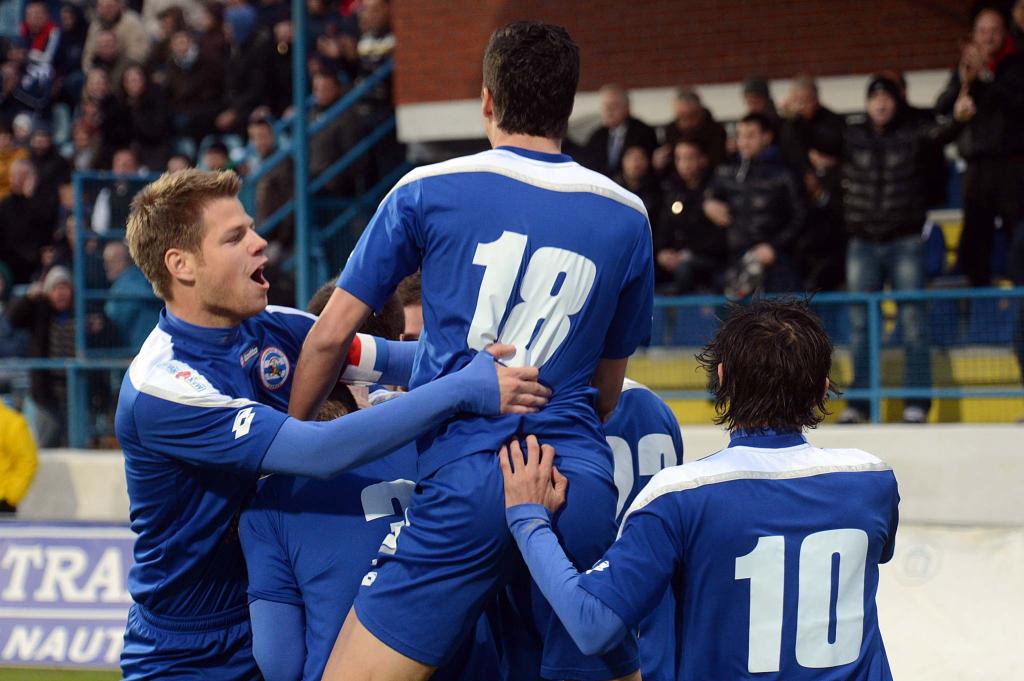 Teret neisplaćenih plaća nogometašima - Zadarski list