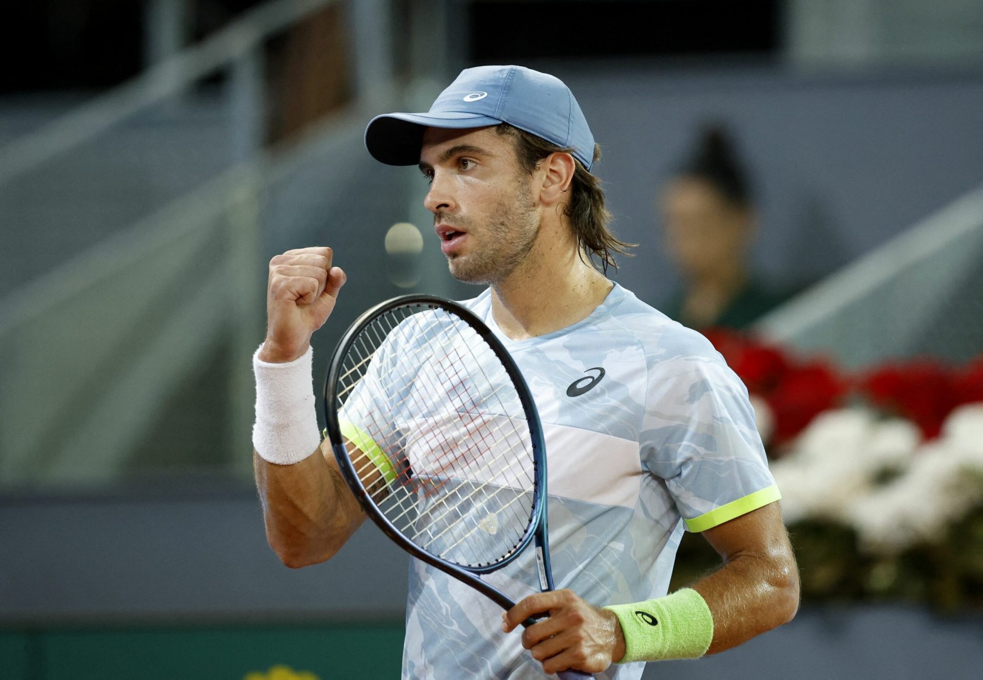 Borna Ćorić pobjedom nad Španjolcem Robertom Carballesom Baenom izborio ...