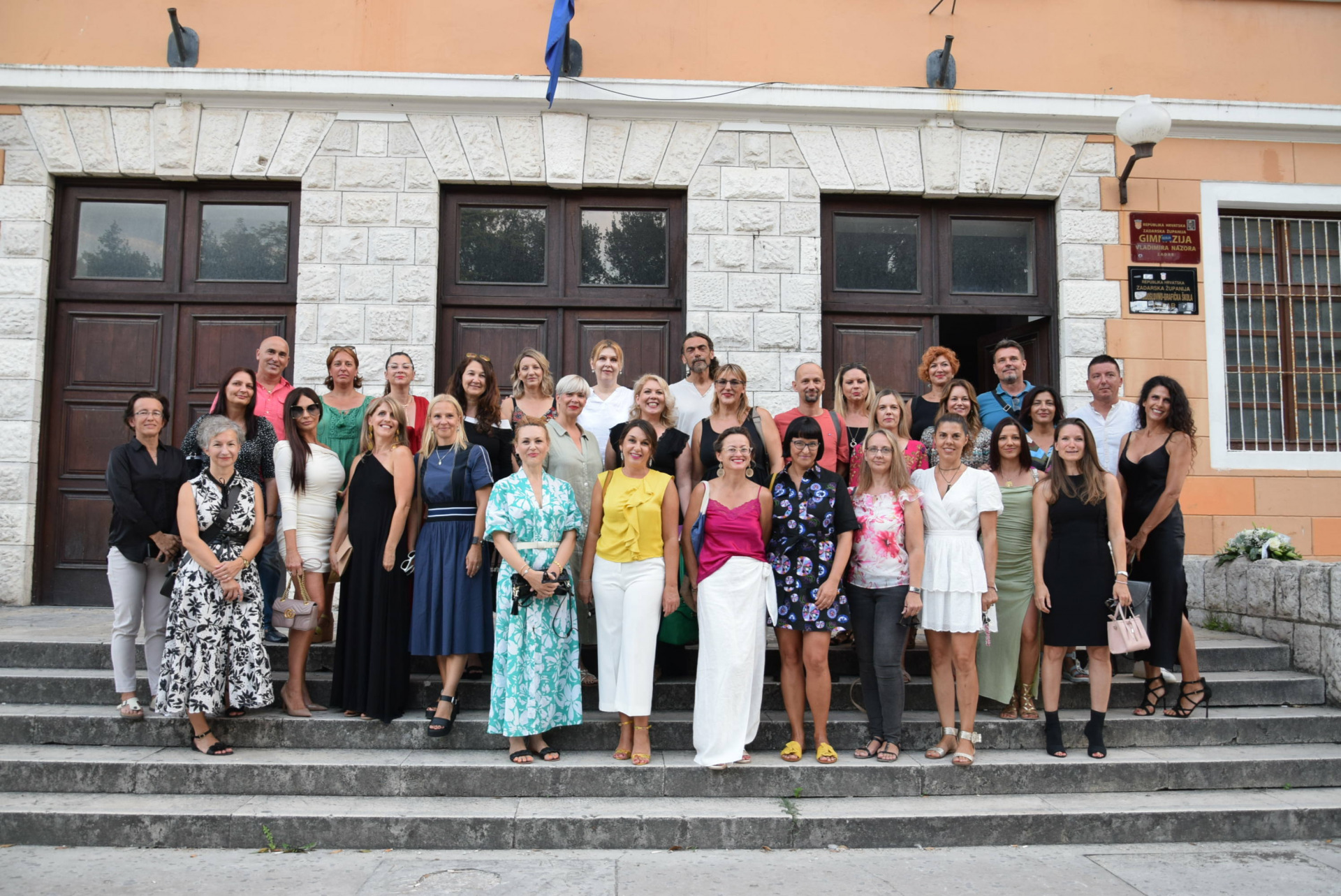 Bivši maturanti Gimnazije Vladimira Nazora obilježili 30. godišnjicu ...
