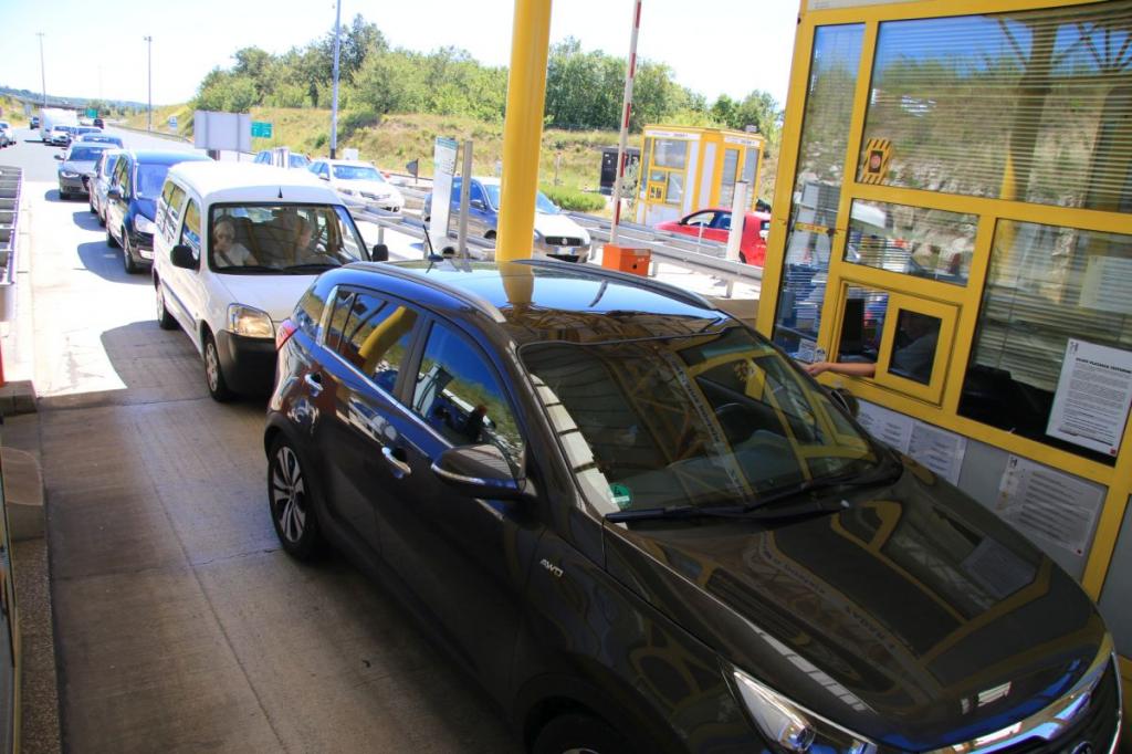 Na Jadranskoj magistrali zbog vjetra zabrana prometa za I. skupinu vozila - Zadarski list