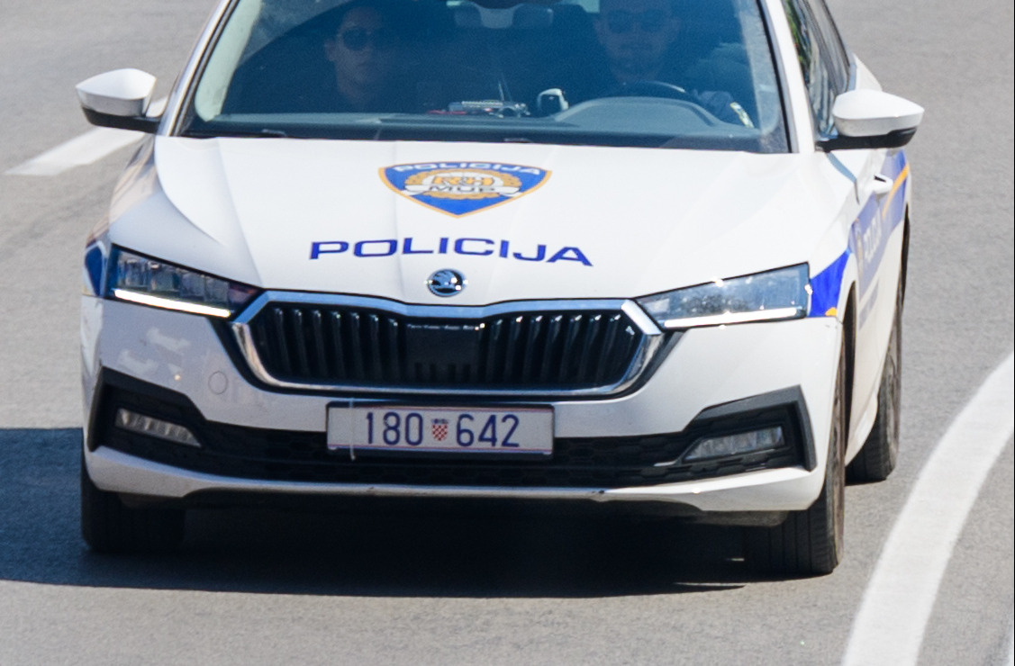 DRSKO PONAŠANJE Odbio platiti račun na Poluotoku pa se potukao s ...