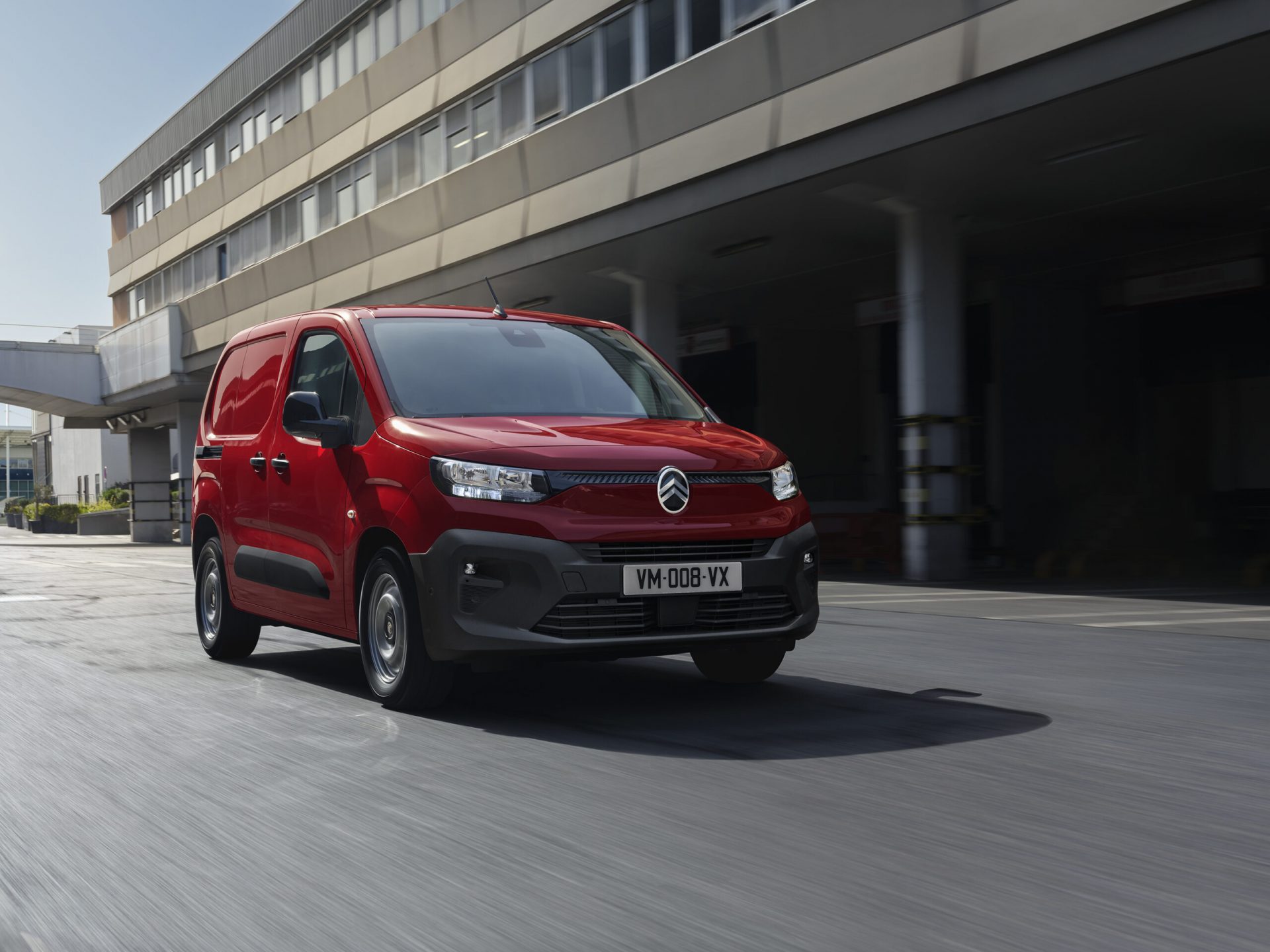 Nova era dostavnih vozila: Novi Berlingo Furgon, Jumpy i Jumer donose ...
