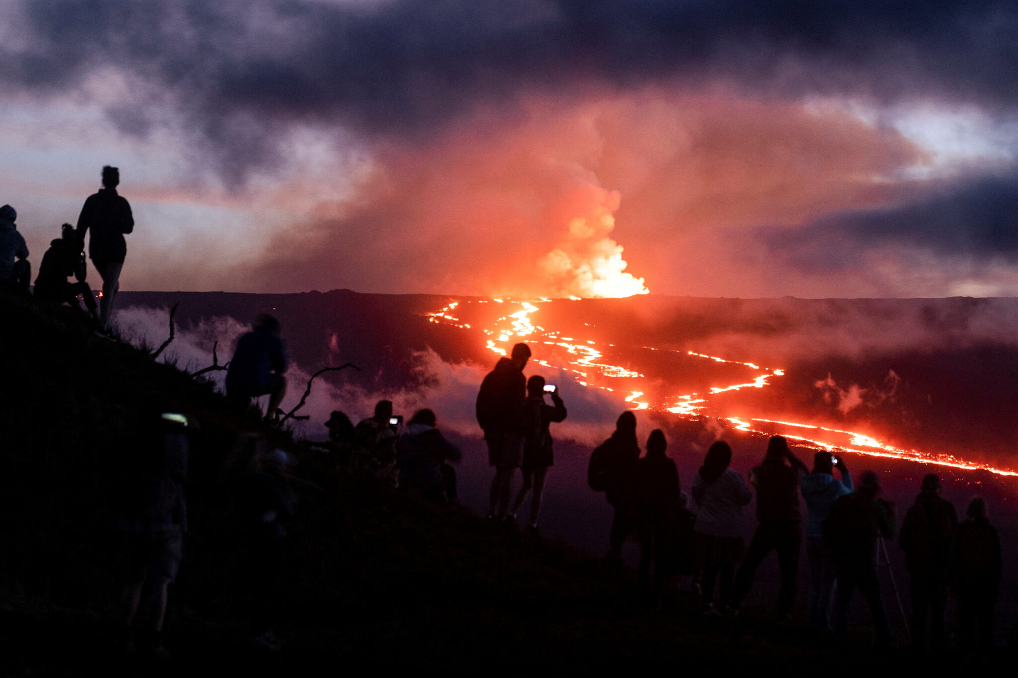 Lava došla do ribarskog grada nakon vulkanske erupcije na Islandu ...
