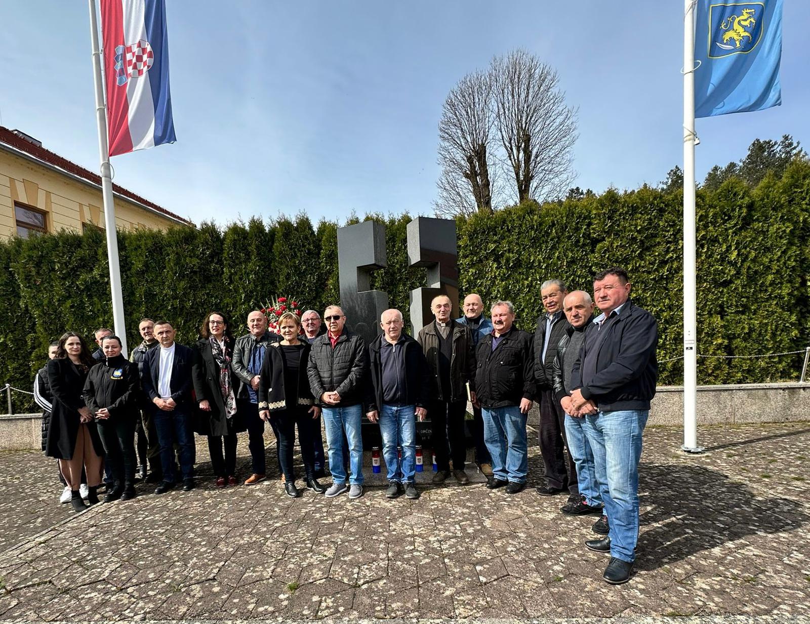 Na današnji dan prije 34 godine u Perušiću osnovan HDZ za Zajednicu općina Gospić - Zadarski list