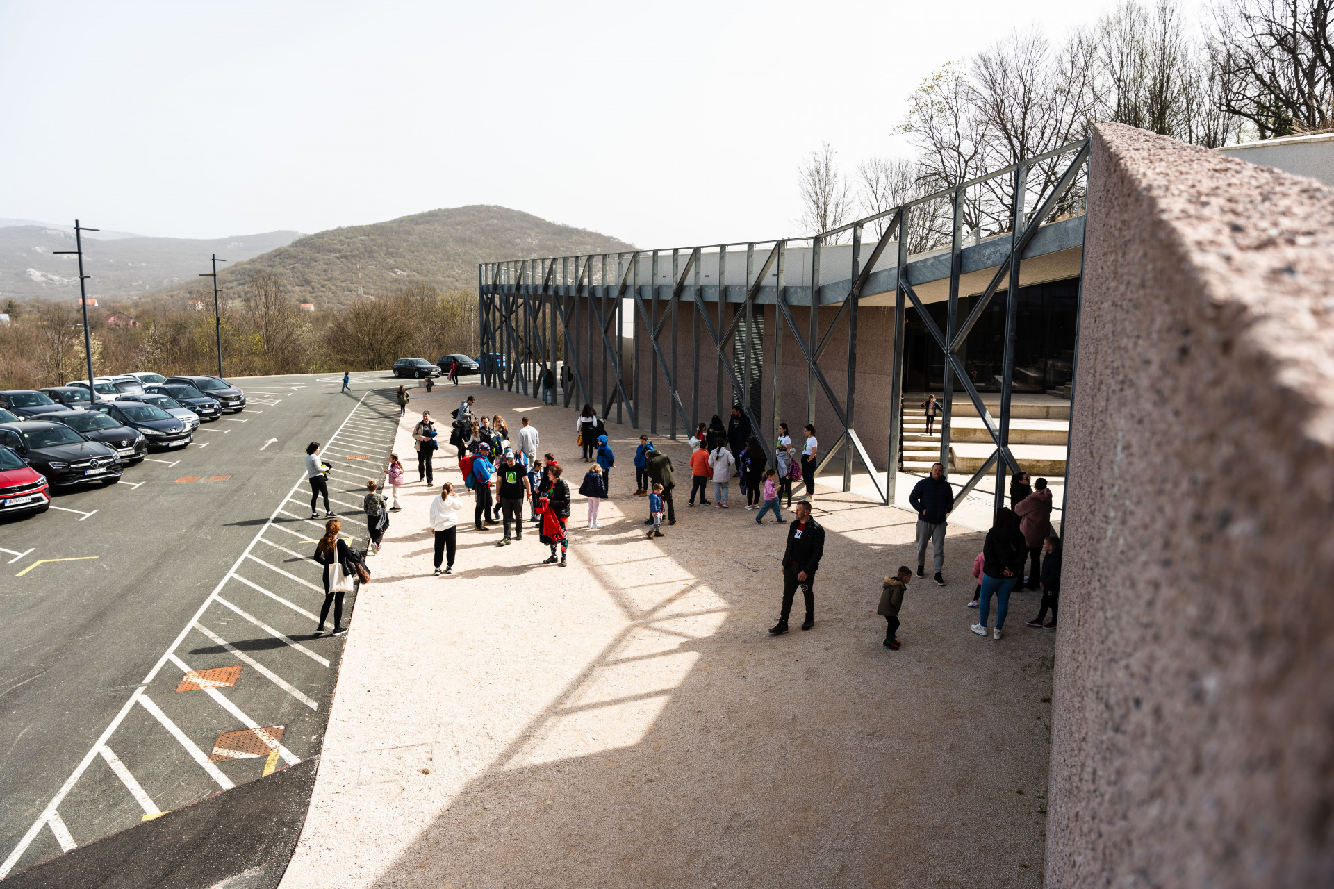 PRIORITET OPĆINE GRAČAC: Obnova infrastrukture kao početak lijepe ...