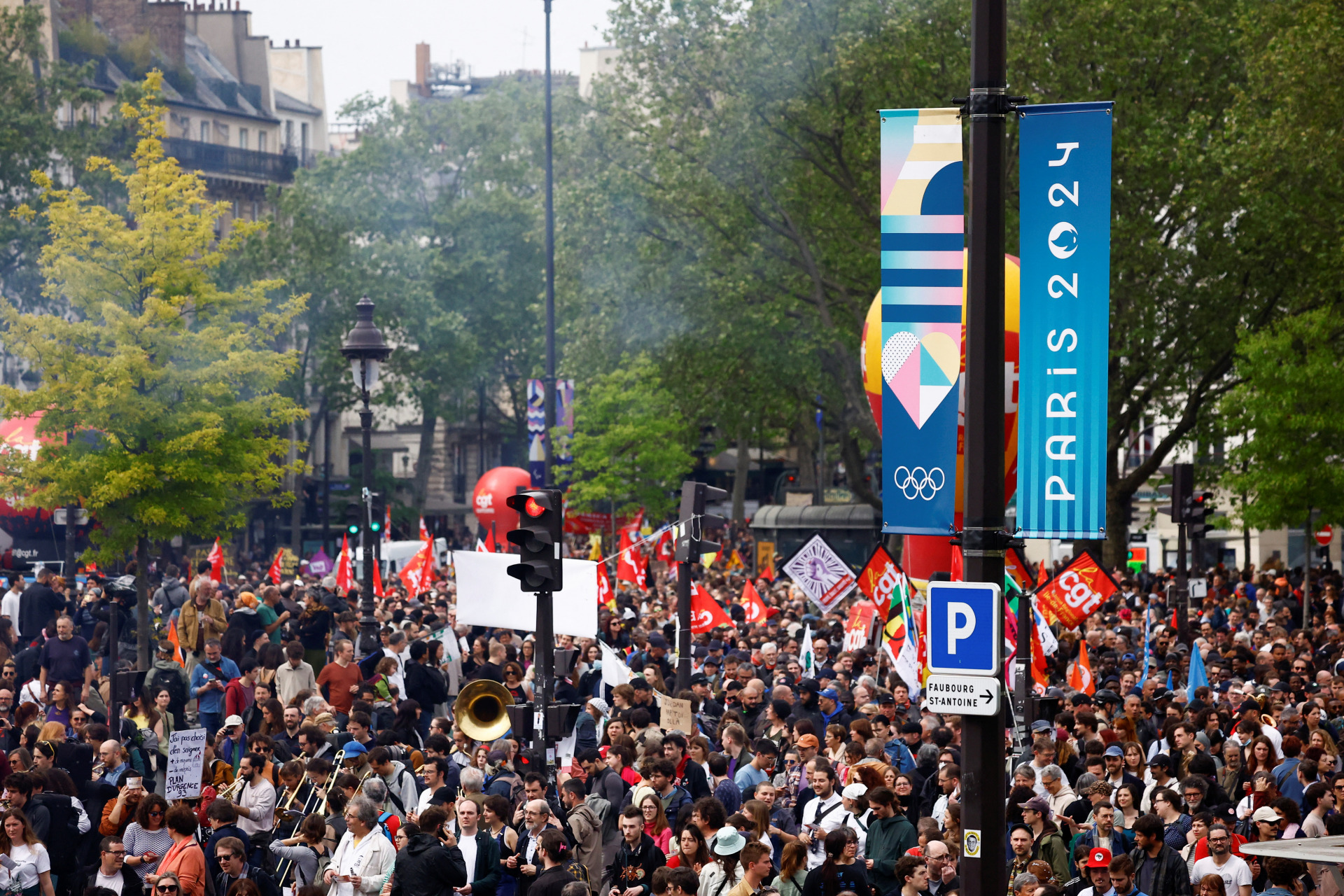 Na Praznik rada deseci tisuća na skupovima za veće plaće i mir ...