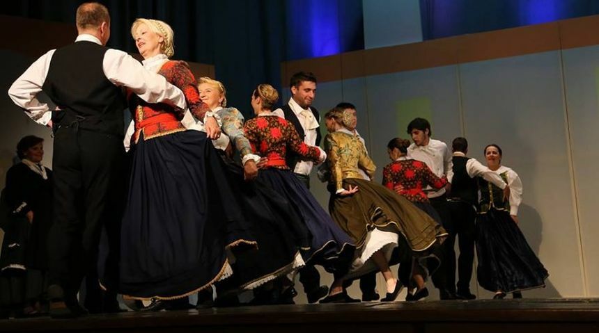 Sibenski tanac jedinstven je i najstariji ples na otoku Silbi ...