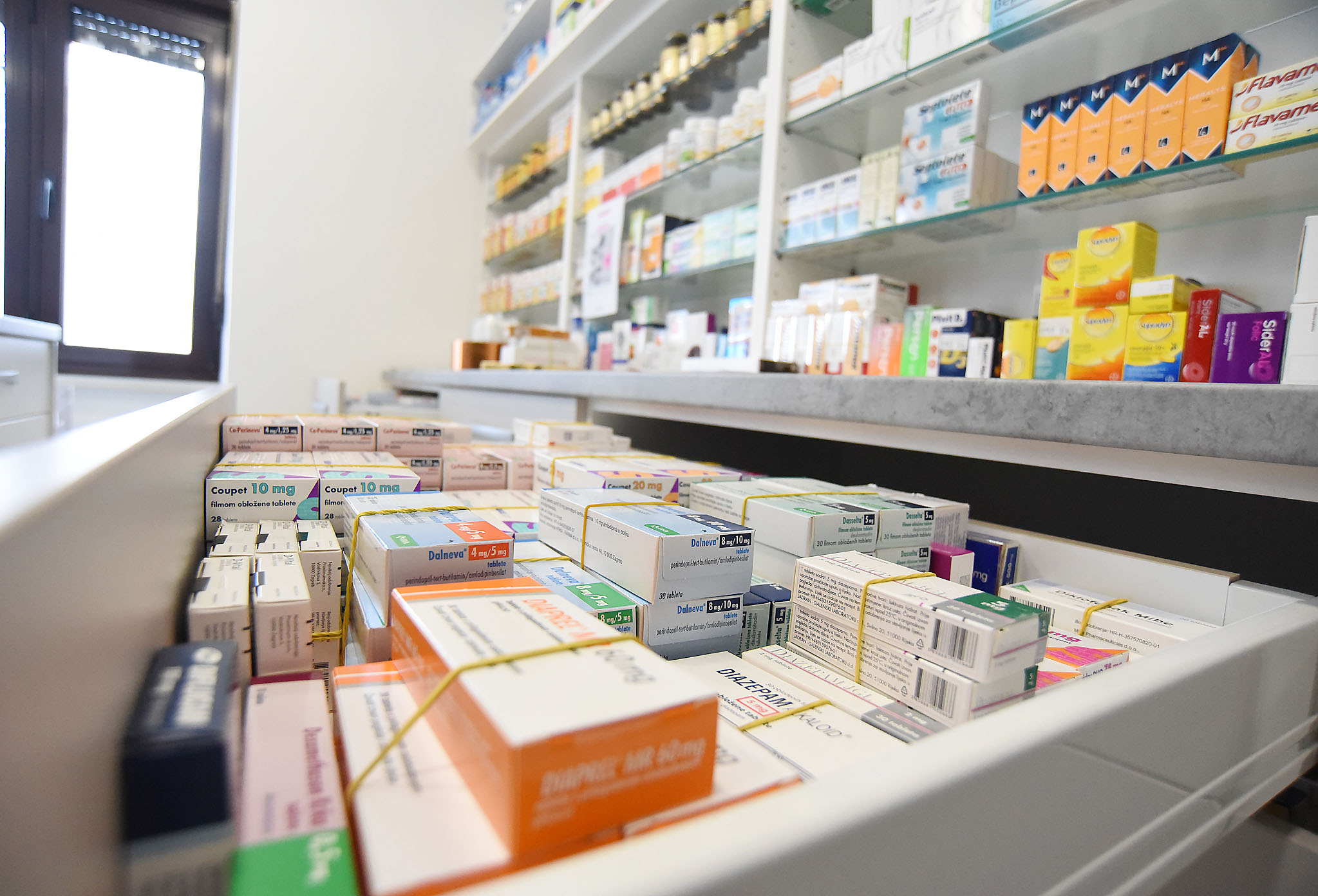 Farmaceuti više ne žele u ljekarnike. Manjak kadra stavlja pritisak na ...
