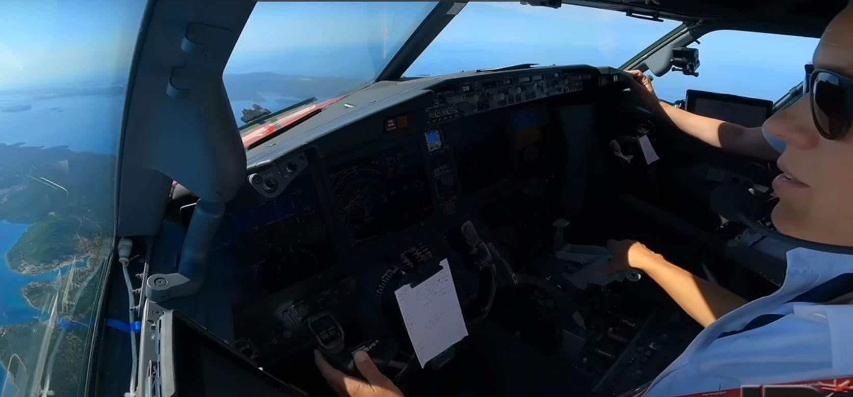 Objavljen video s leta iz Kopenhagena do Zadra, pogledajte kako to izgleda iz pilotske kabine ...
