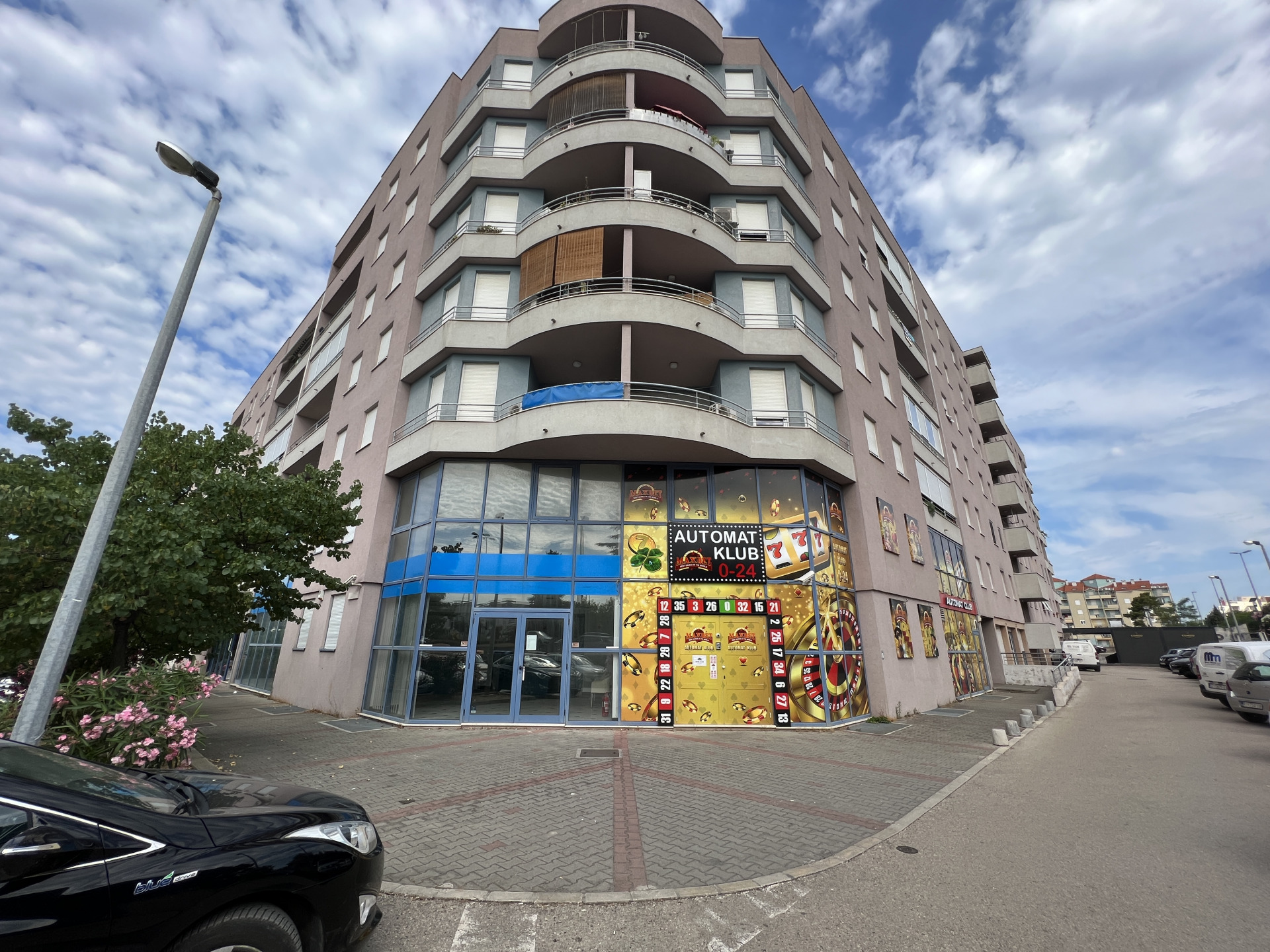 IMEX BANKA d.d. objavljuje javni poziv za prodaju atraktivnog poslovnog ...