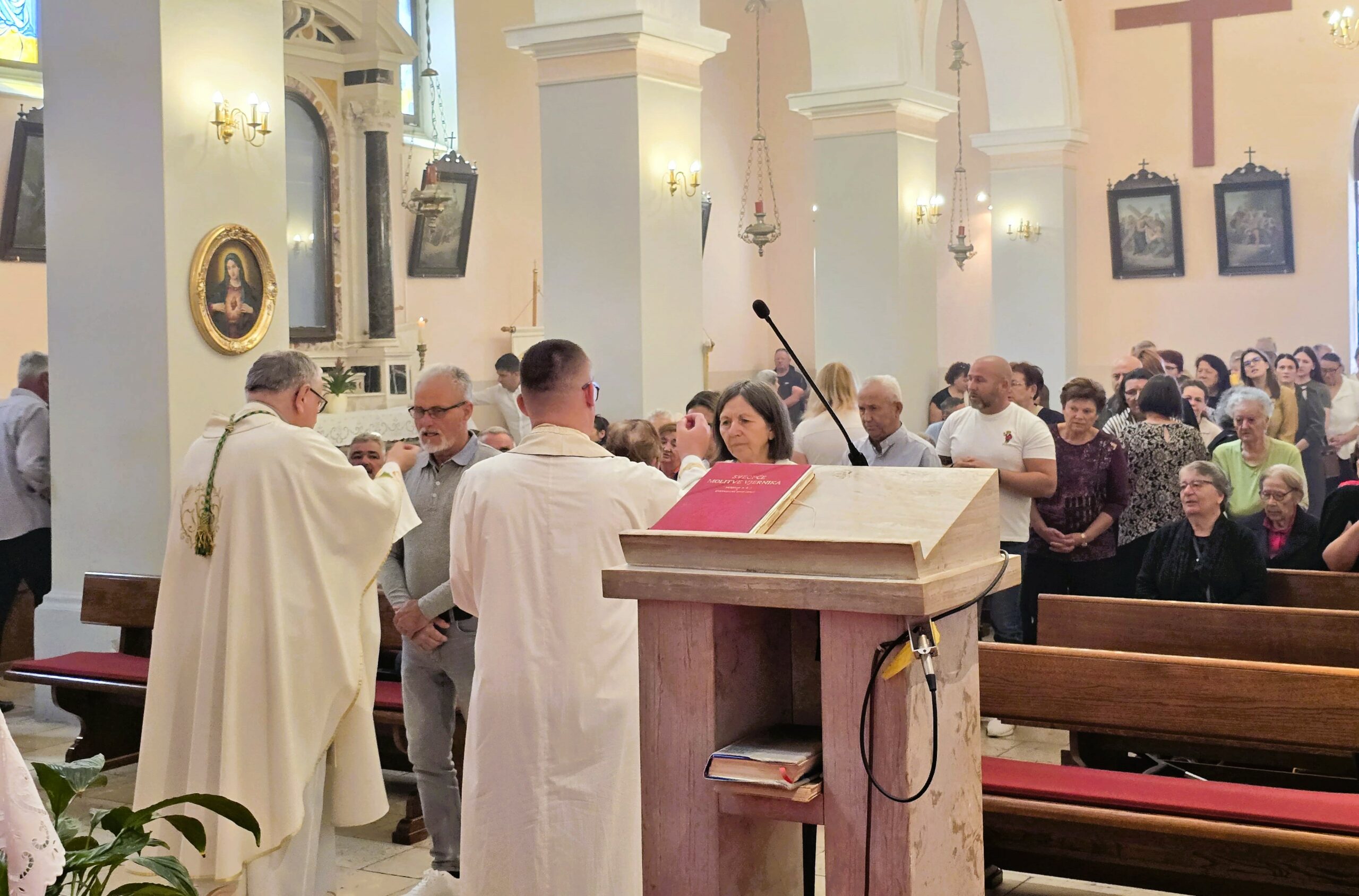 PAKOŠTANE: Biskup Rogić predvodio slavlje na svetkovinu Uzašašća Gospodinova - Zadarski list