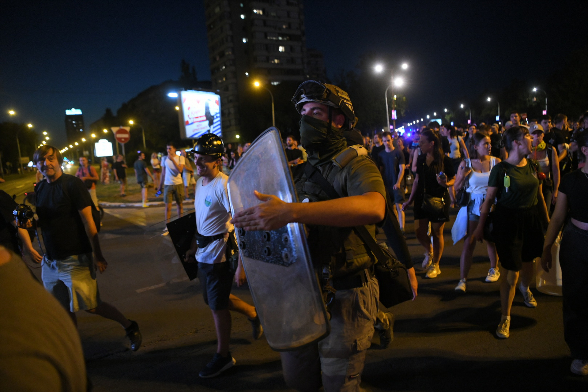 Hrvat uhićen na prosvjedima u Beogradu vratio se u Hrvatsku - Zadarski list